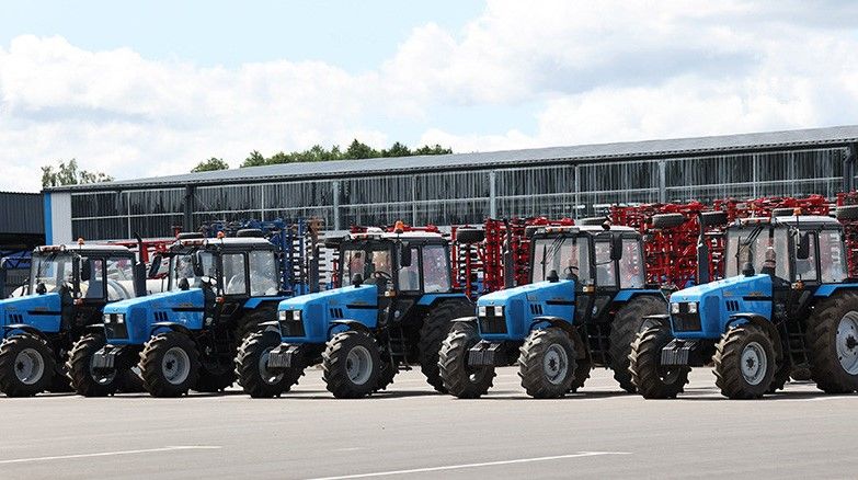 Belarusian MTZ to supply 300 tractors to Russia's Chelyabinsk Oblast