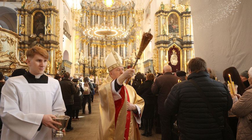 Catholics celebrate the Presentation of the Lord in the Temple
